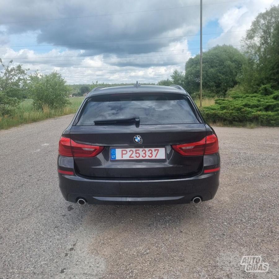 Brown BMW 520 2018 in Vilnius, with an engine capacity of 2.00 L and mileage of 225 thousand km for 16200 €, photo 9 on AUTOMOTO.COM.LV