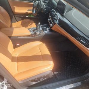 Brown BMW 520 2018 in Vilnius, with an engine capacity of 2.00 L and mileage of 225 thousand km for 16200 €, photo 24 on AUTOMOTO.COM.LV
