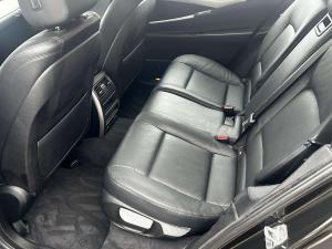 Brown BMW 520 2014 in Utena, with an engine capacity of 2.00 L and mileage of 251 thousand km for 11999 €, photo 22 on AUTOMOTO.COM.LV