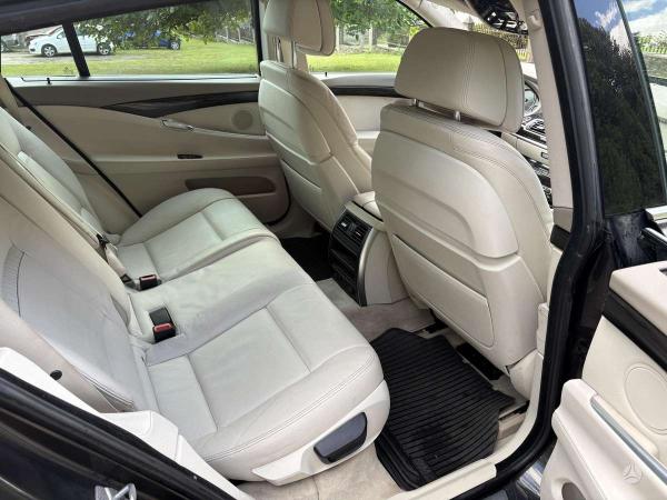 Brown BMW 520 2014 in Raseiniai, with an engine capacity of 2.00 L and mileage of 244 thousand km for 6200 €, photo 8 on AUTOMOTO.COM.LV