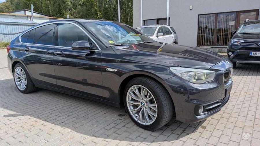 Brown BMW 520 2014 in Utena, with an engine capacity of 2.00 L and mileage of 290 thousand km for 9850 €, photo 5 on AUTOMOTO.COM.LV