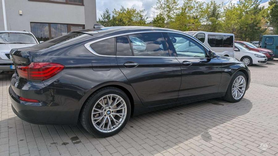 Brown BMW 520 2014 in Utena, with an engine capacity of 2.00 L and mileage of 290 thousand km for 9850 €, photo 7 on AUTOMOTO.COM.LV