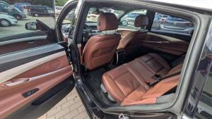 Brown BMW 520 2014 in Utena, with an engine capacity of 2.00 L and mileage of 290 thousand km for 9850 €, photo 26 on AUTOMOTO.COM.LV
