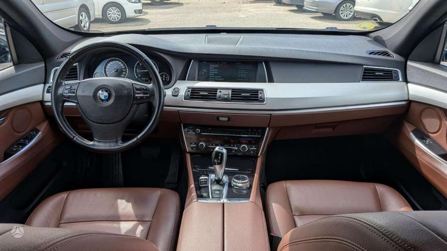 Brown BMW 520 2014 in Utena, with an engine capacity of 2.00 L and mileage of 290 thousand km for 9850 €, photo 30 on AUTOMOTO.COM.LV