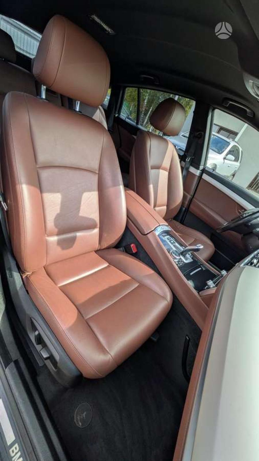 Brown BMW 520 2014 in Utena, with an engine capacity of 2.00 L and mileage of 290 thousand km for 9850 €, photo 31 on AUTOMOTO.COM.LV
