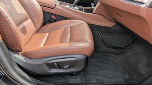 Brown BMW 520 2014 in Utena, with an engine capacity of 2.00 L and mileage of 290 thousand km for 9850 €, photo 33 on AUTOMOTO.COM.LV