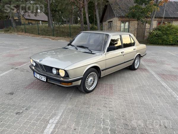 Brūns BMW 520 1984 Jūrmala, ar dzinēja tilpumu 2.00 L un nobraukumu 231 tūkst. km par 9200 €, foto 1 vietnē AUTOMOTO.COM.LV