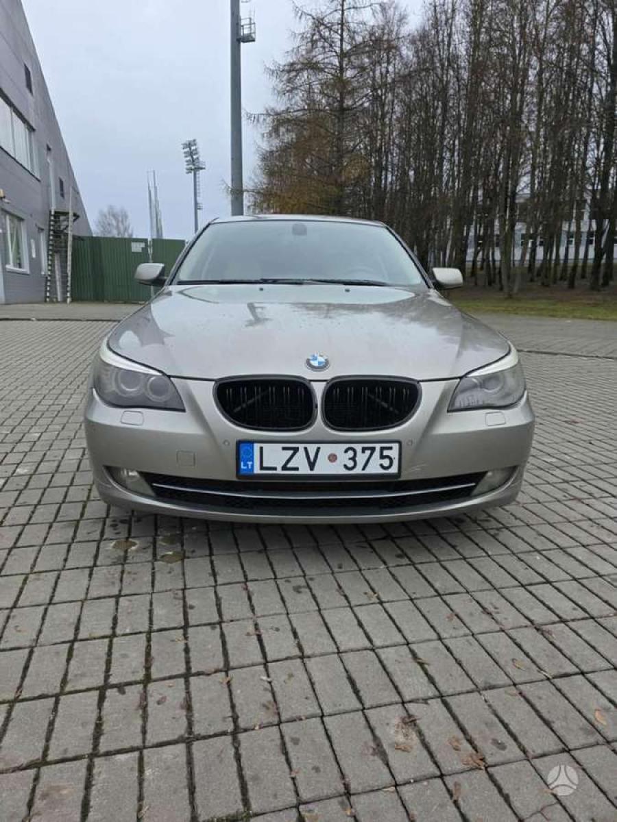 Brown BMW 520 2007 in Marijampole, with an engine capacity of 2.00 L and mileage of 396 thousand km for 3600 €, photo 16 on AUTOMOTO.COM.LV
