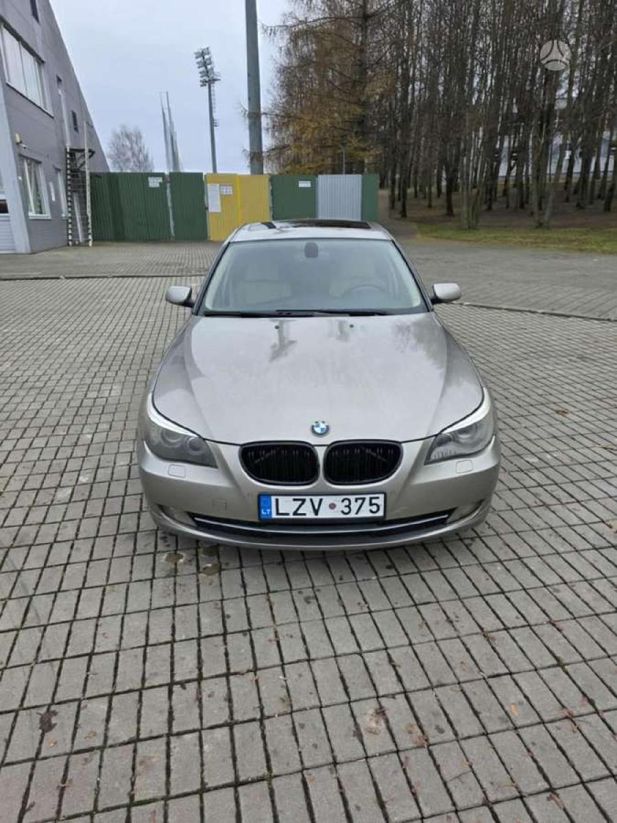 Brown BMW 520 2007 in Marijampole, with an engine capacity of 2.00 L and mileage of 396 thousand km for 3600 €, photo 17 on AUTOMOTO.COM.LV