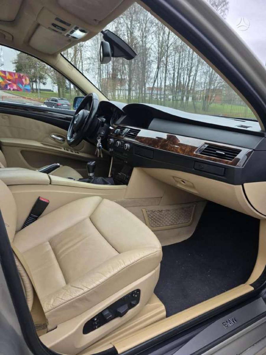 Brown BMW 520 2007 in Marijampole, with an engine capacity of 2.00 L and mileage of 396 thousand km for 3600 €, photo 10 on AUTOMOTO.COM.LV