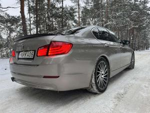 Brown BMW 520 2010 in Kaunas, with an engine capacity of 2.00 L and mileage of 274 thousand km for 7500 €, photo 16 on AUTOMOTO.COM.LV