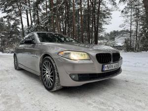 Brown BMW 520 2010 in Kaunas, with an engine capacity of 2.00 L and mileage of 274 thousand km for 7500 €, photo 20 on AUTOMOTO.COM.LV