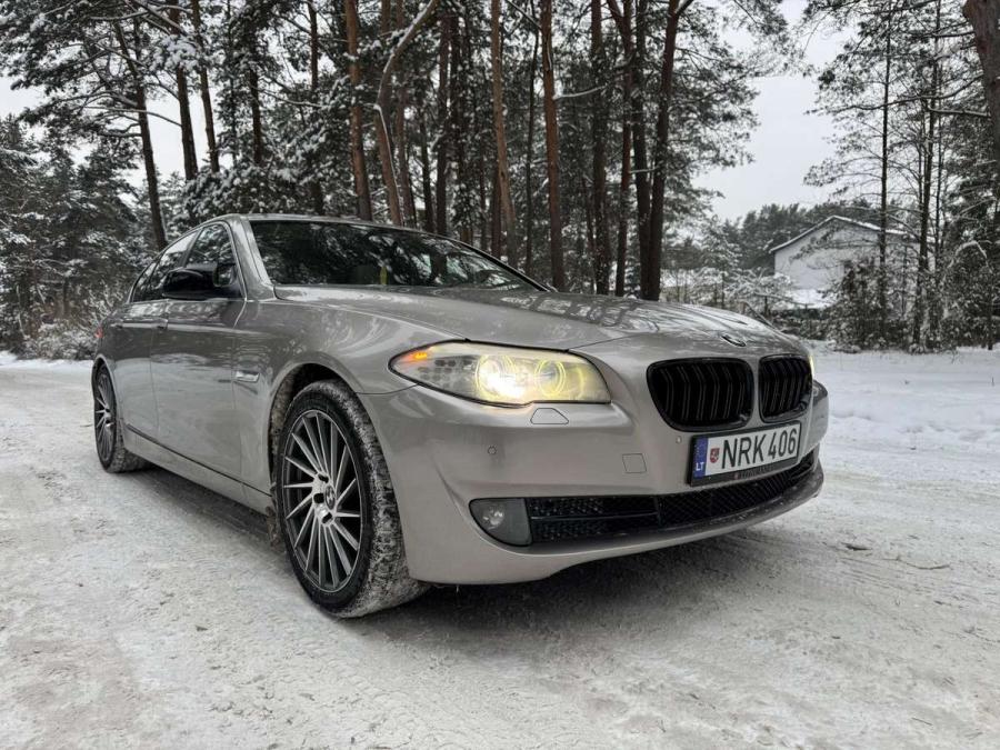 Brown BMW 520 2010 in Kaunas, with an engine capacity of 2.00 L and mileage of 274 thousand km for 7500 €, photo 20 on AUTOMOTO.COM.LV
