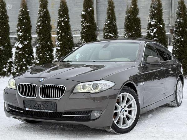 Brown BMW 520 2010 in Siauliai, with an engine capacity of 2.00 L and mileage of 240 thousand km for 9950 €, photo 2 on AUTOMOTO.COM.LV