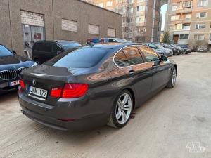 Brown BMW 520 2010 in Vilnius, with an engine capacity of 2.00 L and mileage of 290 thousand km for 7200 €, photo 4 on AUTOMOTO.COM.LV