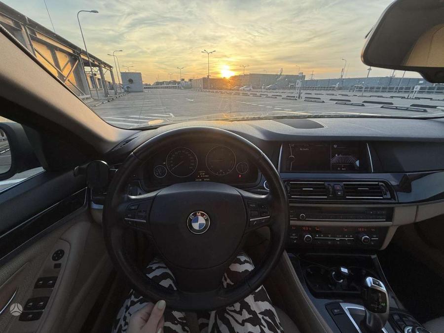 Brūns BMW 520 2010 Kauņa, ar dzinēja tilpumu 2.00 L un nobraukumu 379 tūkst. km par 7700 €, foto 19 vietnē AUTOMOTO.COM.LV