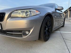 Brūns BMW 520 2010 Kauņa, ar dzinēja tilpumu 2.00 L un nobraukumu 379 tūkst. km par 7700 €, foto 31 vietnē AUTOMOTO.COM.LV