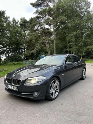 Brown BMW 520 2010 in Klaipeda, with an engine capacity of 2.00 L and mileage of 320 thousand km for 8000 €, photo  on AUTOMOTO.COM.LV