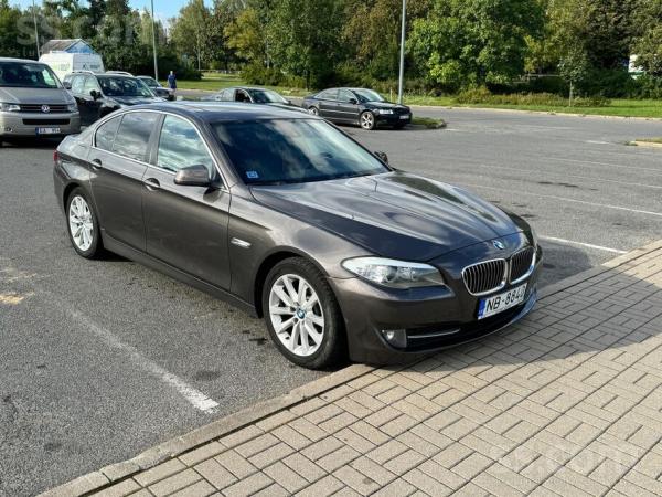 Brūns BMW 520 2011 Rīga, ar dzinēja tilpumu 2.00 L un nobraukumu 273 tūkst. km par 4700 €, foto 1 vietnē AUTOMOTO.COM.LV