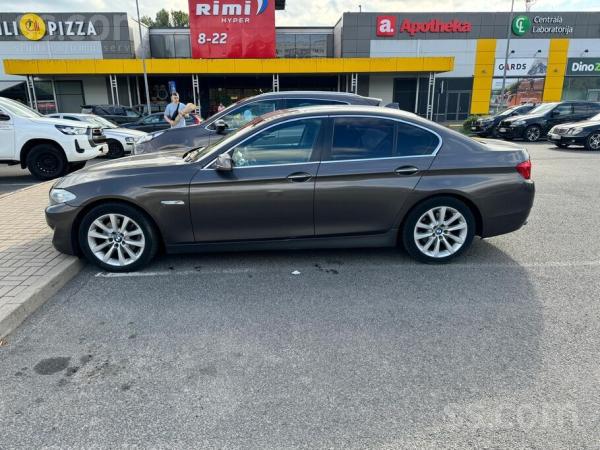 Brūns BMW 520 2011 Rīga, ar dzinēja tilpumu 2.00 L un nobraukumu 273 tūkst. km par 4700 €, foto 5 vietnē AUTOMOTO.COM.LV