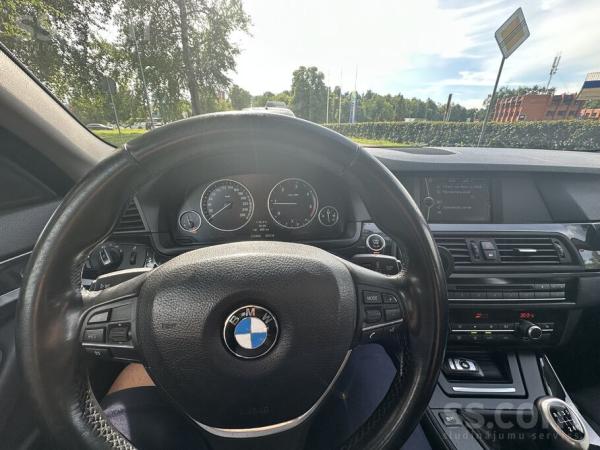 Brown BMW 520 2011 in Riga, with an engine capacity of 2.00 L and mileage of 316 thousand km for 9490 €, photo 5 on AUTOMOTO.COM.LV