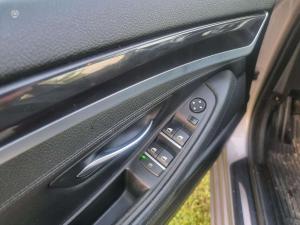 Brown BMW 520 2011 in Alytus, with an engine capacity of 2.00 L and mileage of 257 thousand km for 6420 €, photo 15 on AUTOMOTO.COM.LV