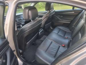 Brown BMW 520 2011 in Alytus, with an engine capacity of 2.00 L and mileage of 257 thousand km for 6420 €, photo 17 on AUTOMOTO.COM.LV