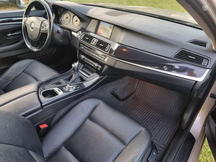 Brown BMW 520 2011 in Alytus, with an engine capacity of 2.00 L and mileage of 257 thousand km for 6420 €, photo 22 on AUTOMOTO.COM.LV