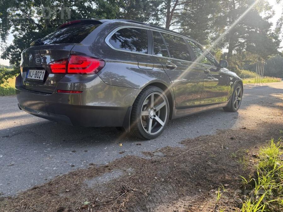 Brūns BMW 520 2011 Jelgava, ar dzinēja tilpumu 2.00 L un nobraukumu 300 tūkst. km par 8200 €, foto 3 vietnē AUTOMOTO.COM.LV