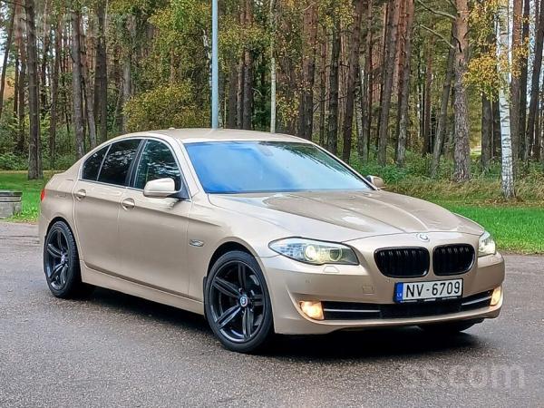 Brown BMW 520 2011 in Riga, with an engine capacity of 2.00 L and mileage of 0 thousand km for 6550 €, photo 1 on AUTOMOTO.COM.LV