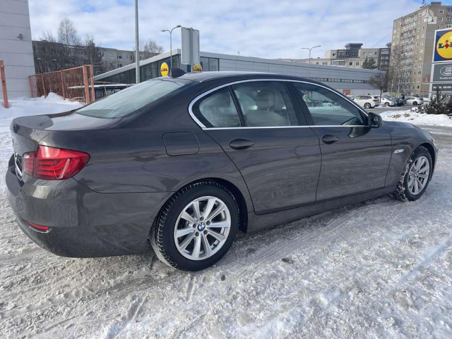 Brūns BMW 520 2012 Kauņa, ar dzinēja tilpumu 2.00 L un nobraukumu 278 tūkst. km par 7950 €, foto 9 vietnē AUTOMOTO.COM.LV