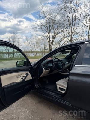Brown BMW 520 2012 in Riga, with an engine capacity of 2.00 L and mileage of 283 thousand km for 10500 €, photo 12 on AUTOMOTO.COM.LV