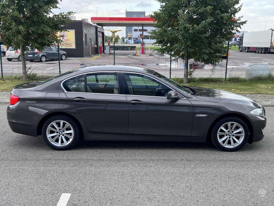 Brūns BMW 520 2012 Klaipėda, ar dzinēja tilpumu 2.00 L un nobraukumu 330 tūkst. km par 7000 €, foto 9 vietnē AUTOMOTO.COM.LV