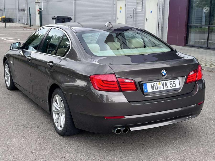 Brūns BMW 520 2012 Klaipėda, ar dzinēja tilpumu 2.00 L un nobraukumu 330 tūkst. km par 7000 €, foto 14 vietnē AUTOMOTO.COM.LV