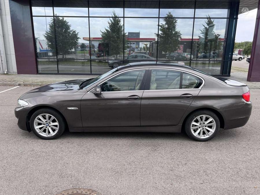 Brūns BMW 520 2012 Klaipėda, ar dzinēja tilpumu 2.00 L un nobraukumu 330 tūkst. km par 7000 €, foto 15 vietnē AUTOMOTO.COM.LV