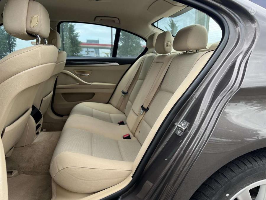 Brūns BMW 520 2012 Klaipėda, ar dzinēja tilpumu 2.00 L un nobraukumu 330 tūkst. km par 7000 €, foto 21 vietnē AUTOMOTO.COM.LV