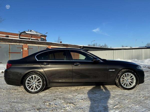 Brūns BMW 520 2013 Šauļi, ar dzinēja tilpumu 2.00 L un nobraukumu 193 tūkst. km par 11250 €, foto 6 vietnē AUTOMOTO.COM.LV
