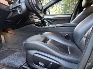 Brūns BMW 520 2013 Viļņa, ar dzinēja tilpumu 2.00 L un nobraukumu 244 tūkst. km par 9250 €, foto 15 vietnē AUTOMOTO.COM.LV