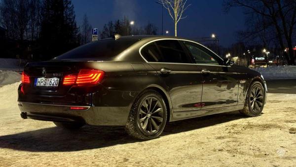 Brown BMW 520 2015 in Vilnius, with an engine capacity of 2.00 L and mileage of 145 thousand km for 14200 €, photo 5 on AUTOMOTO.COM.LV