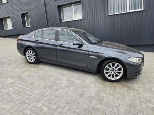 Brown BMW 520 2016 in Telschi, with an engine capacity of 2.00 L and mileage of 226 thousand km for 10999 €, photo 6 on AUTOMOTO.COM.LV
