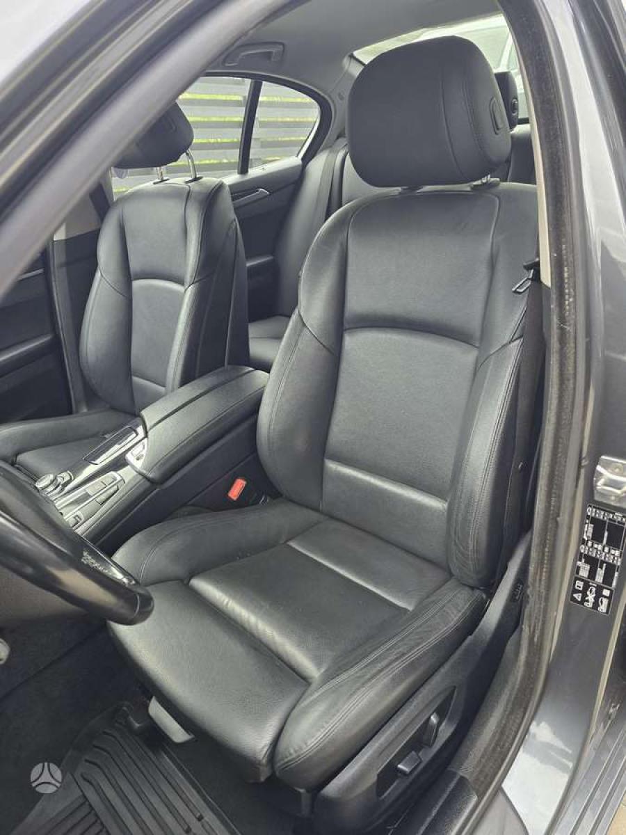 Brown BMW 520 2016 in Telschi, with an engine capacity of 2.00 L and mileage of 226 thousand km for 10999 €, photo 18 on AUTOMOTO.COM.LV