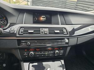 Brown BMW 520 2016 in Telschi, with an engine capacity of 2.00 L and mileage of 226 thousand km for 10999 €, photo 23 on AUTOMOTO.COM.LV