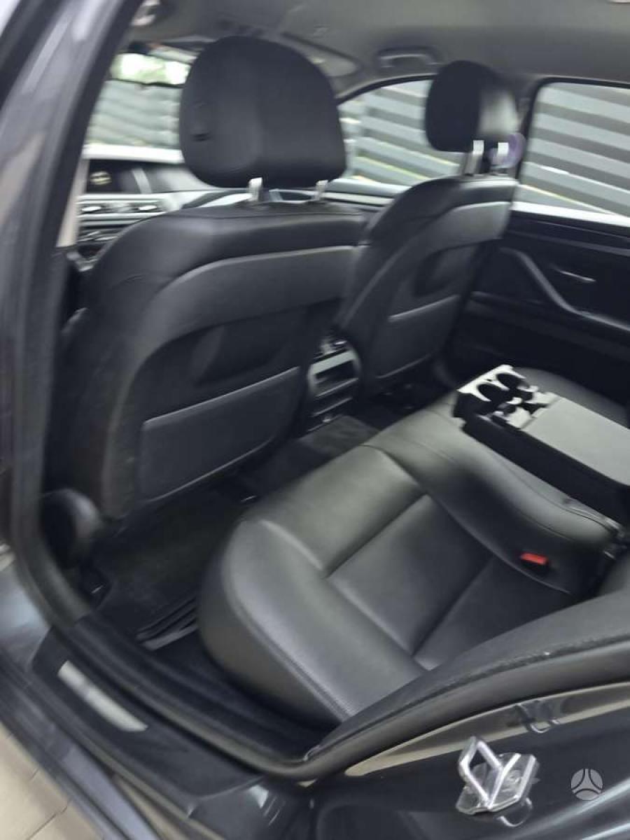 Brown BMW 520 2016 in Telschi, with an engine capacity of 2.00 L and mileage of 226 thousand km for 10999 €, photo 39 on AUTOMOTO.COM.LV