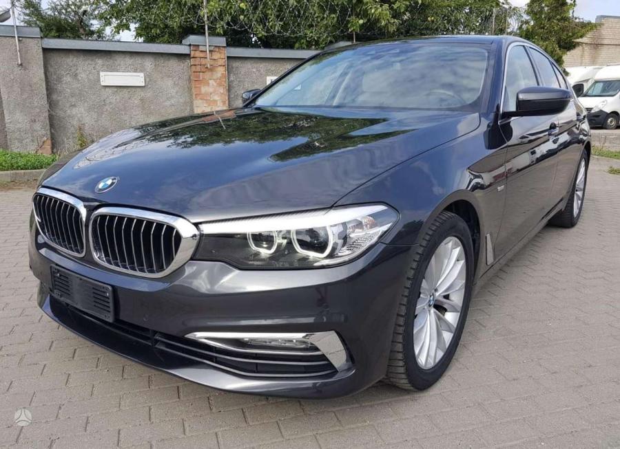 Brown BMW 520 2017 in Siauliai, with an engine capacity of 2.00 L and mileage of 96 thousand km for 18900 €, photo 1 on AUTOMOTO.COM.LV