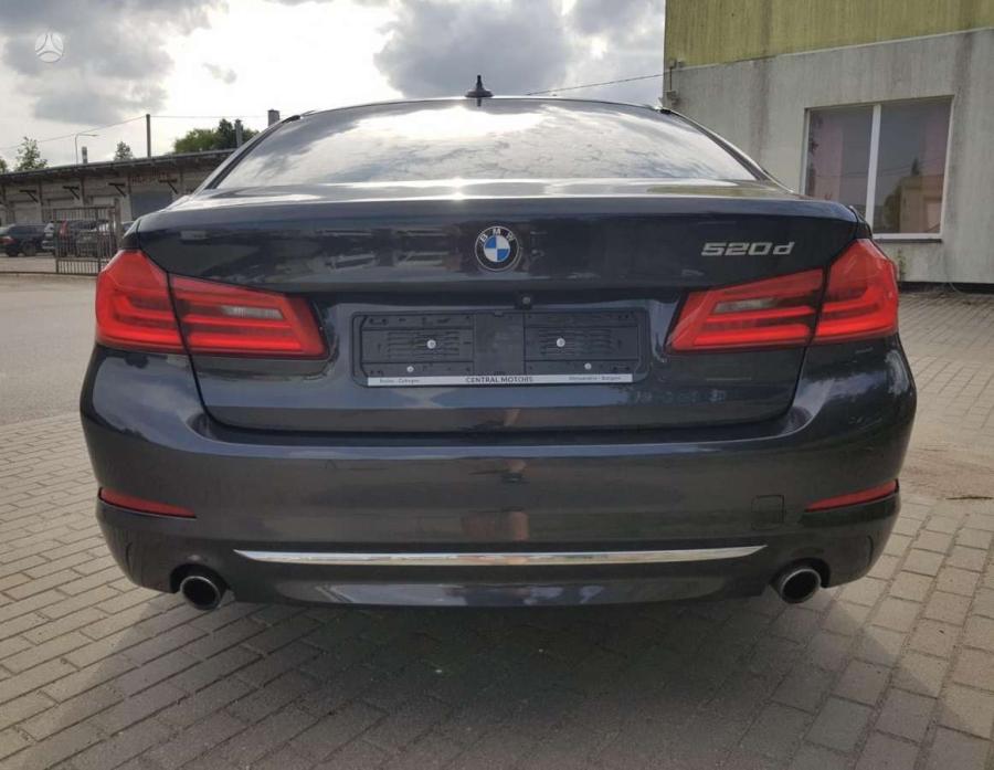Brown BMW 520 2017 in Siauliai, with an engine capacity of 2.00 L and mileage of 96 thousand km for 18900 €, photo 7 on AUTOMOTO.COM.LV