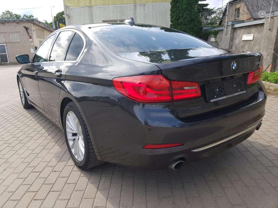 Brown BMW 520 2017 in Siauliai, with an engine capacity of 2.00 L and mileage of 96 thousand km for 18900 €, photo 9 on AUTOMOTO.COM.LV