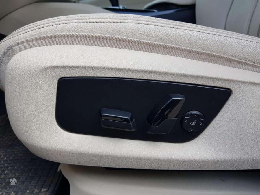 Brown BMW 520 2017 in Siauliai, with an engine capacity of 2.00 L and mileage of 96 thousand km for 18900 €, photo 16 on AUTOMOTO.COM.LV