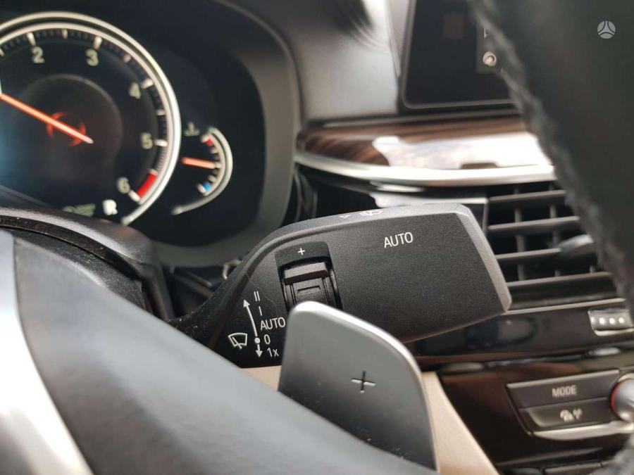 Brown BMW 520 2017 in Siauliai, with an engine capacity of 2.00 L and mileage of 96 thousand km for 18900 €, photo 24 on AUTOMOTO.COM.LV