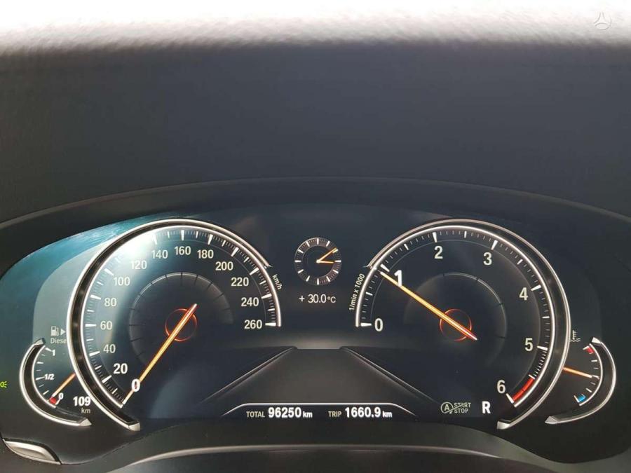 Brown BMW 520 2017 in Siauliai, with an engine capacity of 2.00 L and mileage of 96 thousand km for 18900 €, photo 27 on AUTOMOTO.COM.LV