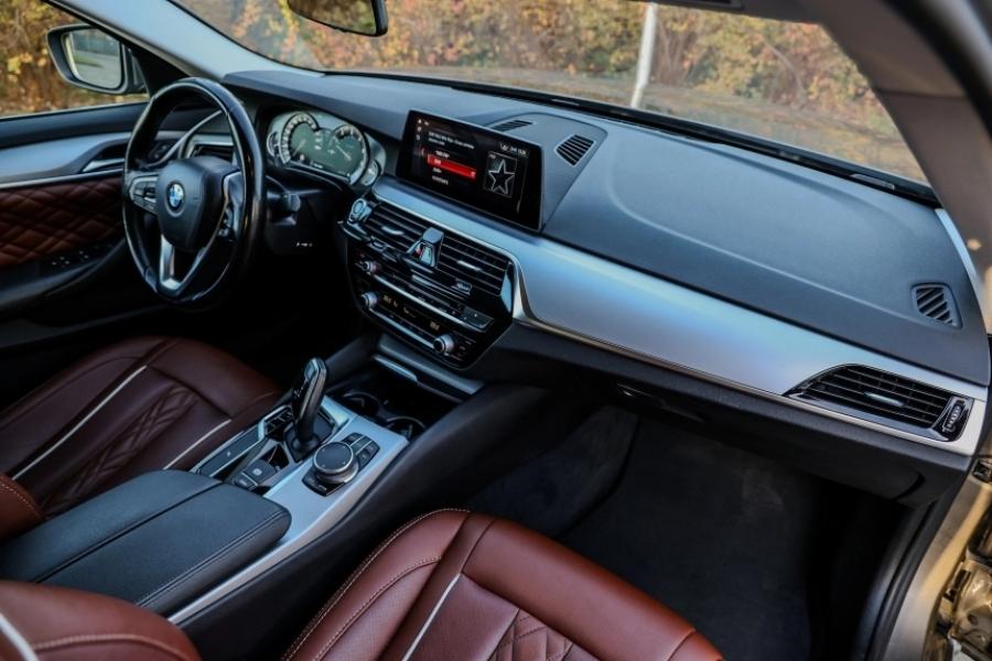 Brūns BMW 520 2018 Rīga, ar dzinēja tilpumu 2.00 L un nobraukumu 230 tūkst. km par 21500 €, foto 32 vietnē AUTOMOTO.COM.LV